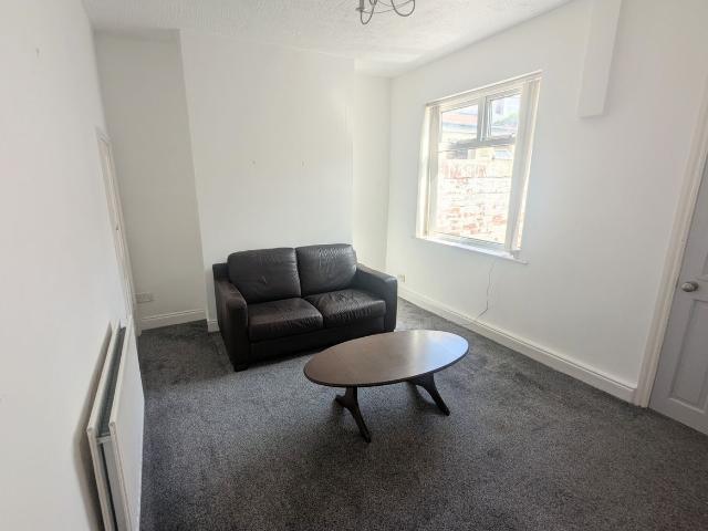 Rockingham Street, Darlington DL1, 3 bed property to rent, £900 pcm | PrimeLocation