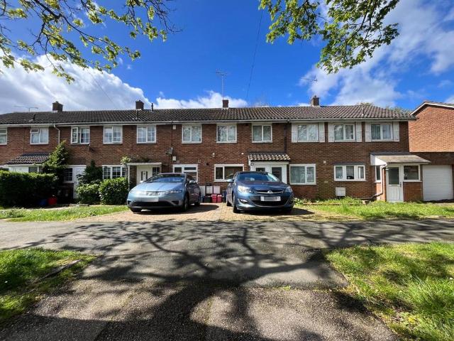 Rockingham Way, Stevenage. 1 bed maisonette to rent £1,150 pcm £265 pw