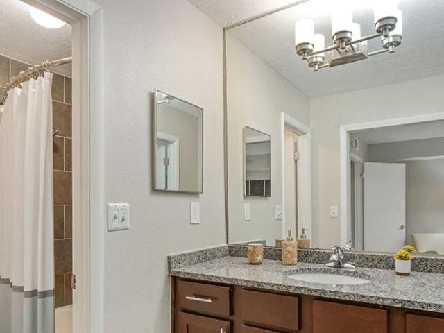 Rockledge Apartments 2 Bedroom Apartment for Rent at 2075 Powers Ferry Rd Se, Marietta, GA 30067