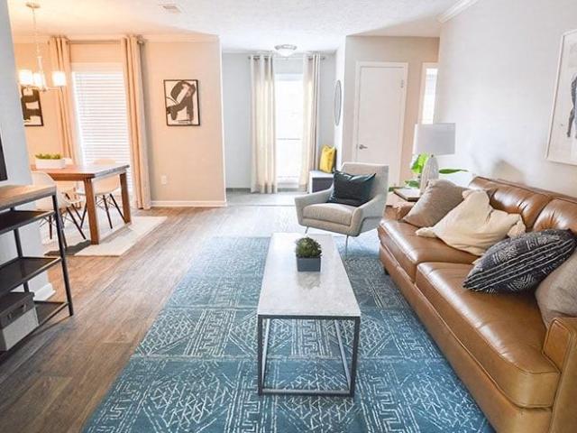 Rockledge Apartments 2 Bedroom Apartment for Rent at 2075 Powers Ferry Rd Se, Marietta, GA 30067