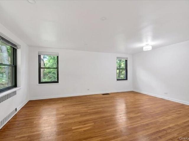 Rockledge Rd Apt A, Hartsdale, Property For Sale