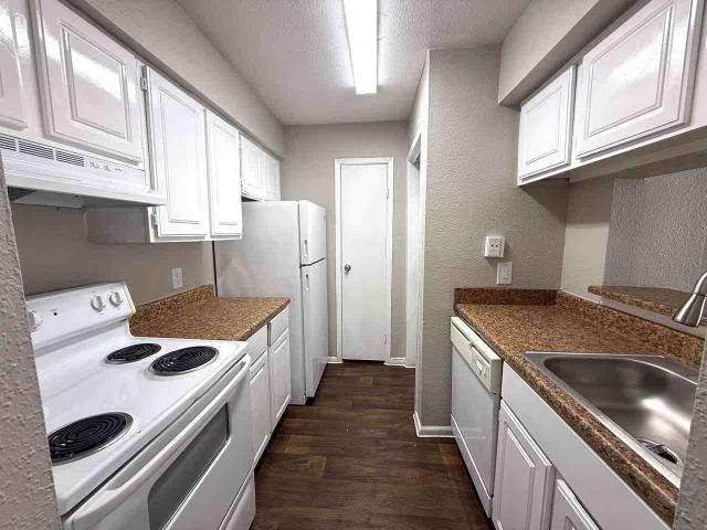 Rockridge Springs Apartments 1 Bedroom Apartment for Rent at 17133 17133 Imperial Valley Dr. Houston Tx 77060, Houston, TX 77060 Greater Greenspoint