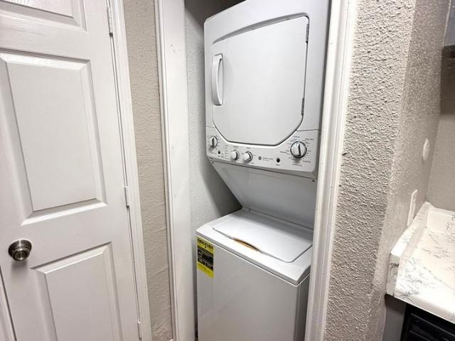 Rockridge Springs Apartments 3 Bedroom Apartment for Rent at 17133 17133 Imperial Valley Dr. Houston Tx 77060, Houston, TX 77060 Greater Greenspoint