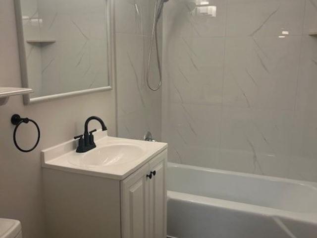 Rockwood Manor Apartments 2 Bedroom Apartment for Rent at 35 Grimes Rd, Rocky Hill, CT 06067