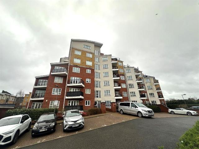 Rockwell Court, The Gateway, Watford WD18, 1 bed flat to rent, £1,325 pcm | PrimeLocation