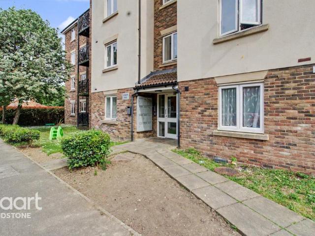 Rockwell Court, MAIDSTONE 2 bed apartment to rent £1,325 pcm £306 pw