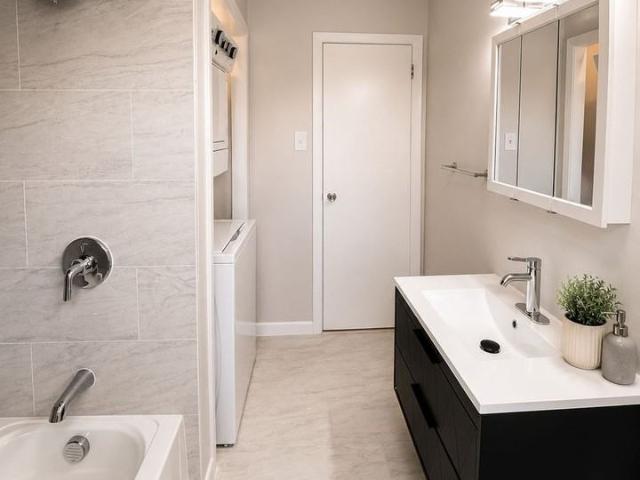 Rockwell Pointe Apartments 2 Bedroom Apartment for Rent at 45 55 45 55 Haines Ave. 29 35 East Broad St, Berlin, NJ 08009