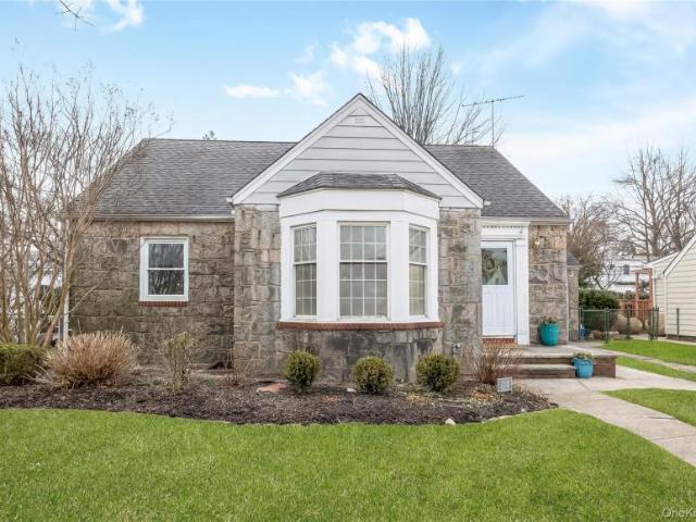 Rockville Centre NY 11570 LS101253732