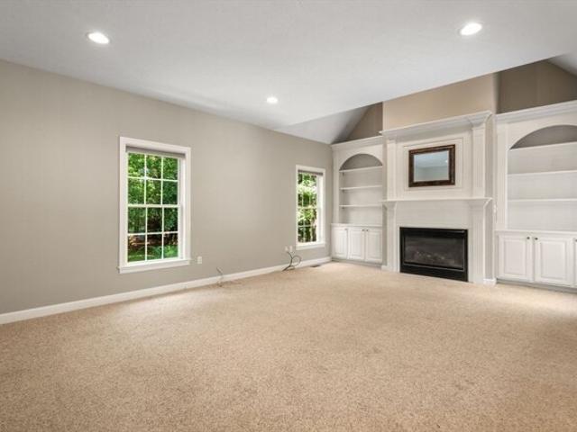 Rocky Woods Rd, Hopkinton, Home For Sale