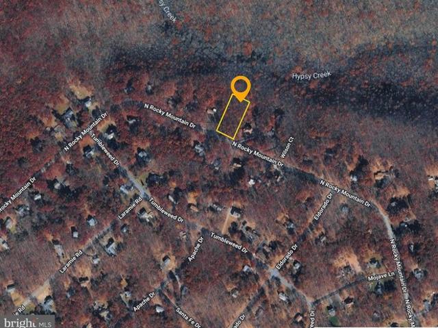 Rocky Mountain Dr, Effort, PA 18330