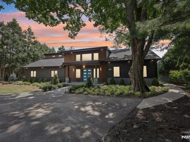 Rocky Point Rd, West Milford, Home For Sale