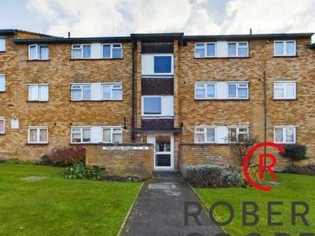 Rodwell Close, Eastcote, 2 Bedroom Apartment