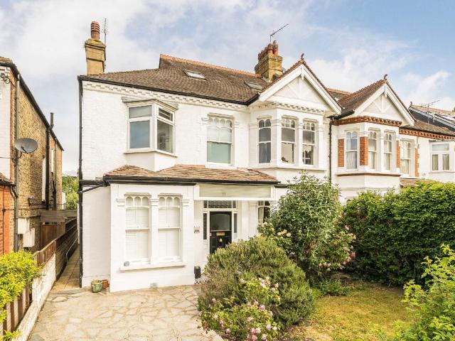 Rodenhurst Road, Clapham South SW4, 1 bed flat to rent, £1,900 pcm | PrimeLocation