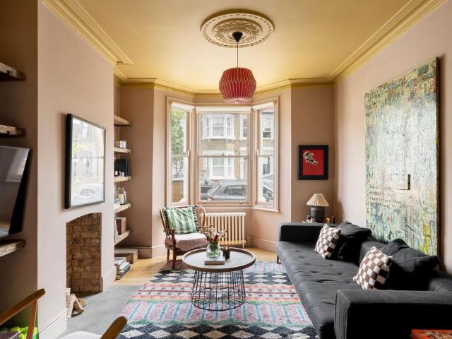 Roding Road, London E5 5 bed terraced house to rent £6,000 pcm £1,385 pw
