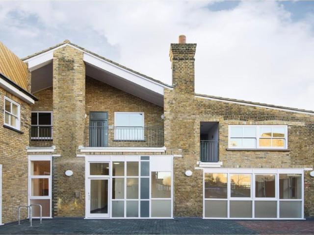 Roding Road, London E5, Studio to rent, £1,350 pcm | PrimeLocation