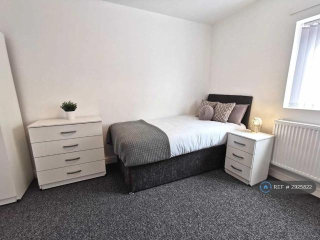 Rodney Close, Birmingham, B16 1 bed in a house share to rent £1,480 pcm £342 pw