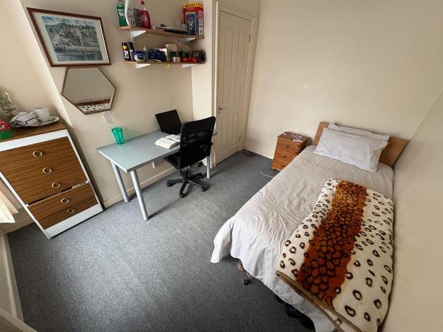 Rodney Street, Swansea SA1, 5 bed shared accommodation to rent, £1,700 pcm | PrimeLocation