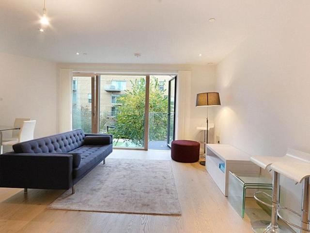 Rodney Road, Elephant and Castle. 2 bed flat to rent £3,510 pcm £810 pw