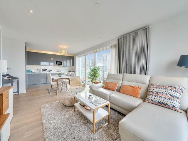 Rodney Road, Elephant and Castle. 2 bed flat to rent £3,700 pcm £854 pw