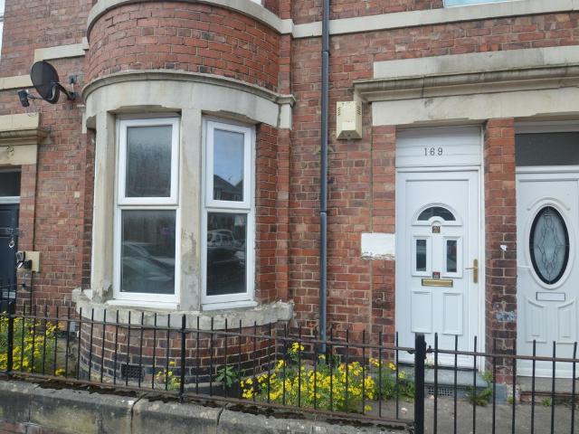 Rodsley Avenue, Gateshead NE8, 2 bed flat to rent, £695 pcm | PrimeLocation