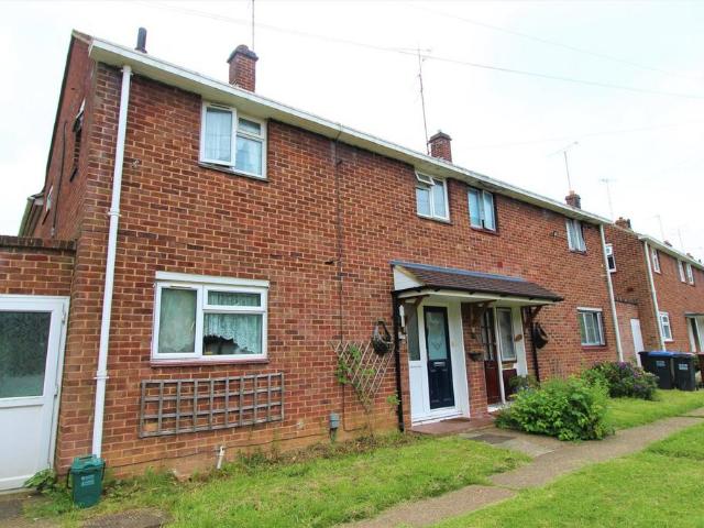 Roe Green Lane, Hatfield, AL10 3 bed semi detached house to rent £1,850 pcm £427 pw