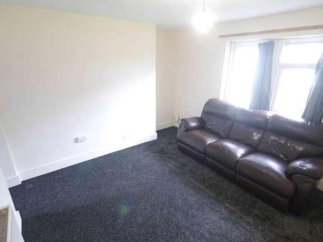 Roe Green Lane, Hatfield, AL10
