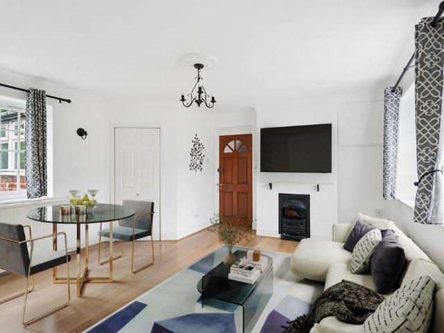 Roe End, Roe Green Village. 2 bed flat to rent £1,800 pcm £415 pw