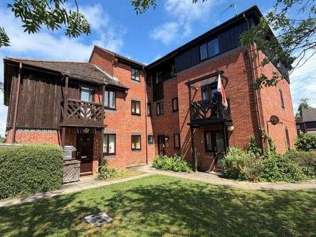 Roebuck Court, Didcot, OX11