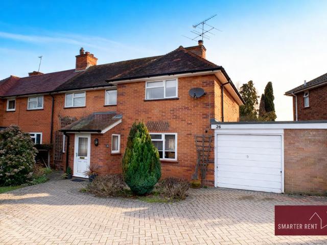 Roebuck Estate, Binfield RG42 3 bed house to rent £4,560 pcm £1,052 pw