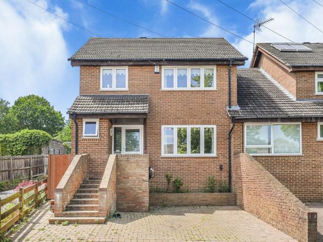 Roebuck Lane, Buckhurst Hill, Essex IG9, 3 bed end terrace house to rent, £2,400 pcm | PrimeLocation