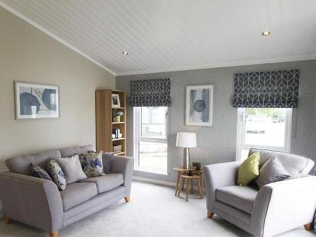 Roecliffe, York, 2 Bedroom Park