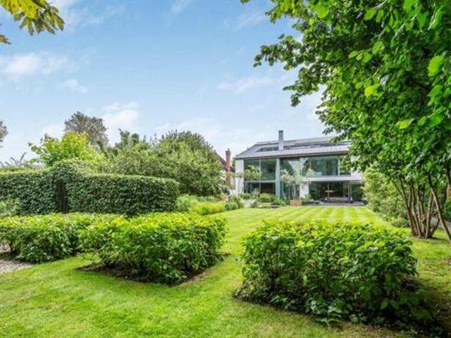 Roedean Crescent, London, 6 Bedroom Detached