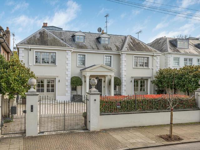 Roehampton Gate, London SW15 6 bed detached house to rent £30,000 pcm £6,923 pw