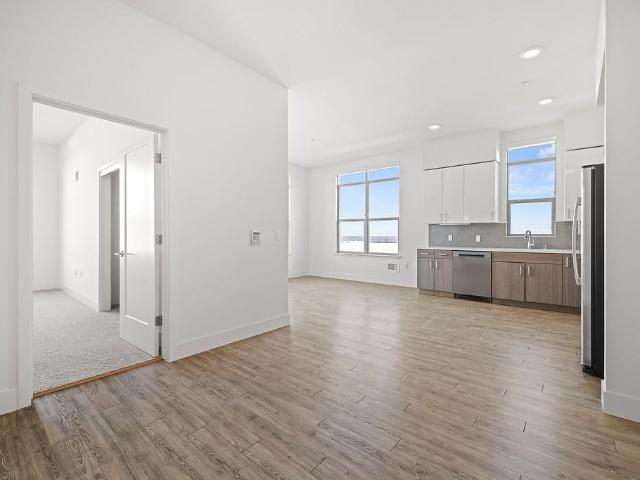 ROEN Menlo Park 2 Bedroom Apartment for Rent at 3645 Haven Ave, Menlo Park, CA 94025