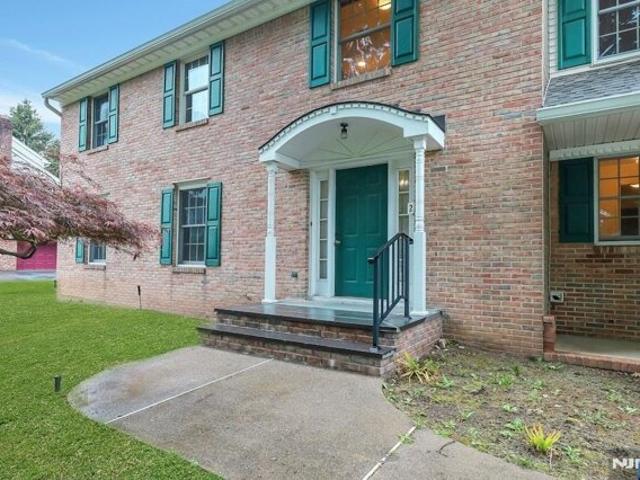 Rogers Ct, Midland Park, Home For Sale