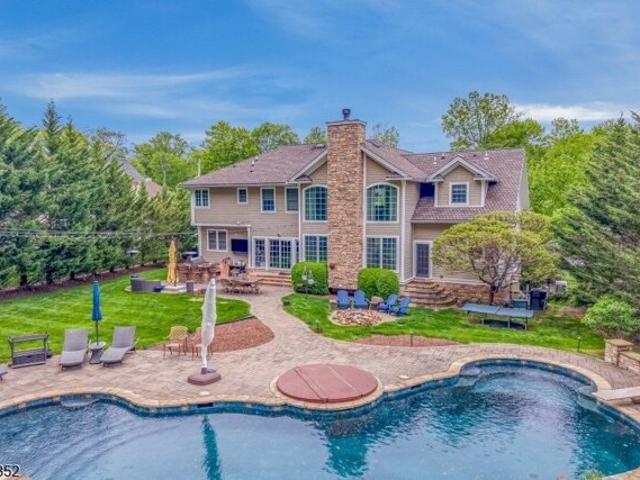 Rogers Ave, Berkeley Heights Twp, Home For Sale