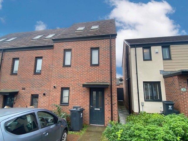 Rogers Avenue, Old St Mellons CF3, 3 bed property to rent, £1,300 pcm | PrimeLocation