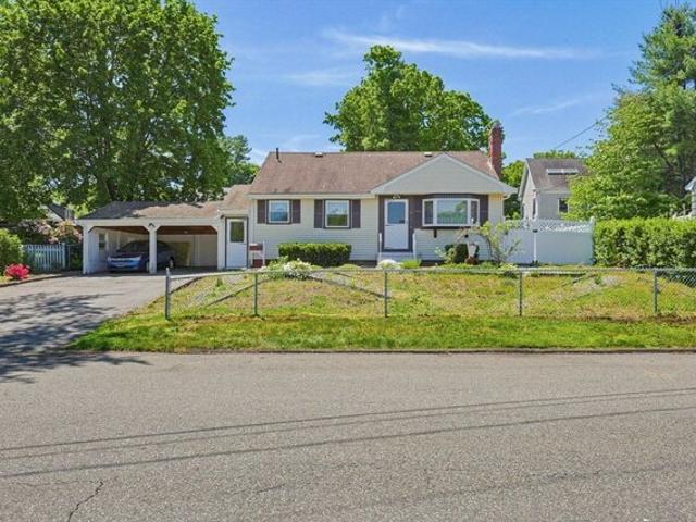 Rogers Dr, Stoughton, Home For Sale