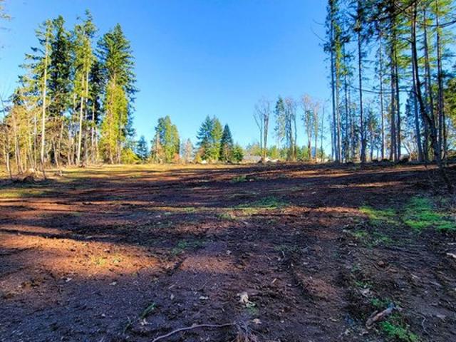 Rogers Ln Unit 2, Dexter, OR 97431