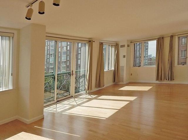 Rogers St Apt,cambridge, Condo For Sale
