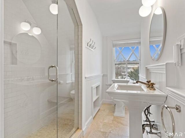 Rogers Rd, Stamford, Home For Sale