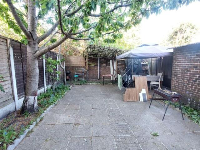 Rokeby Street, London E15, 2 bed shared accommodation to rent, £800 pcm | PrimeLocation