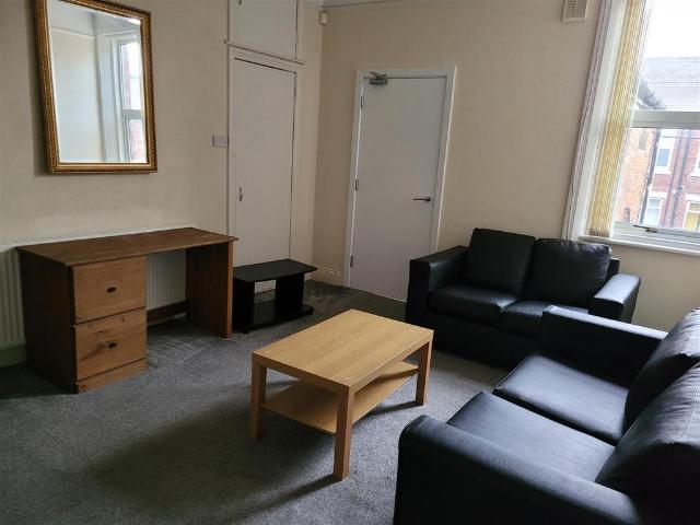 Rokeby Terrace, Heaton, NE6 5 bed maisonette to rent £2,300 pcm £531 pw