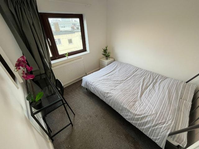 Rokells, Basildon SS14, 6 bed detached house to rent, £600 pcm | PrimeLocation