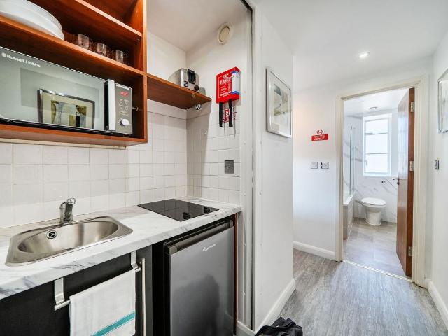 Roland Gardens, South Kensington SW7, South Kensington, London, Studio to rent, £2,709 pcm | PrimeLocation