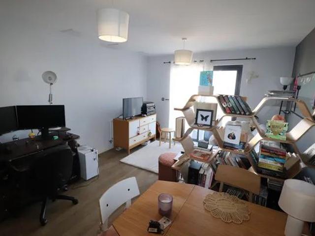 Rollason Way Brentwood, Property for rent