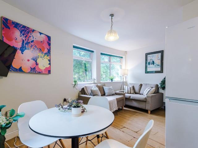 Rolleston Drive, Nottingham NG7, 4 bed terraced house to rent, £607 pppm | PrimeLocation