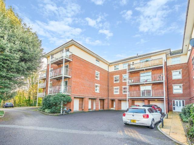 Rollesbrook Gardens, Southampton, Hampshire SO15, 2 bed flat to rent, £1,350 pcm | PrimeLocation