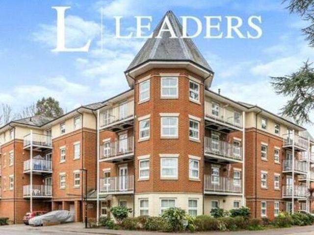 Rollesbrook Gardens, Southampton, 2 Bedroom Apartment