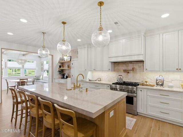Rolling Meadows Ct, Cream Ridge, Home For Sale